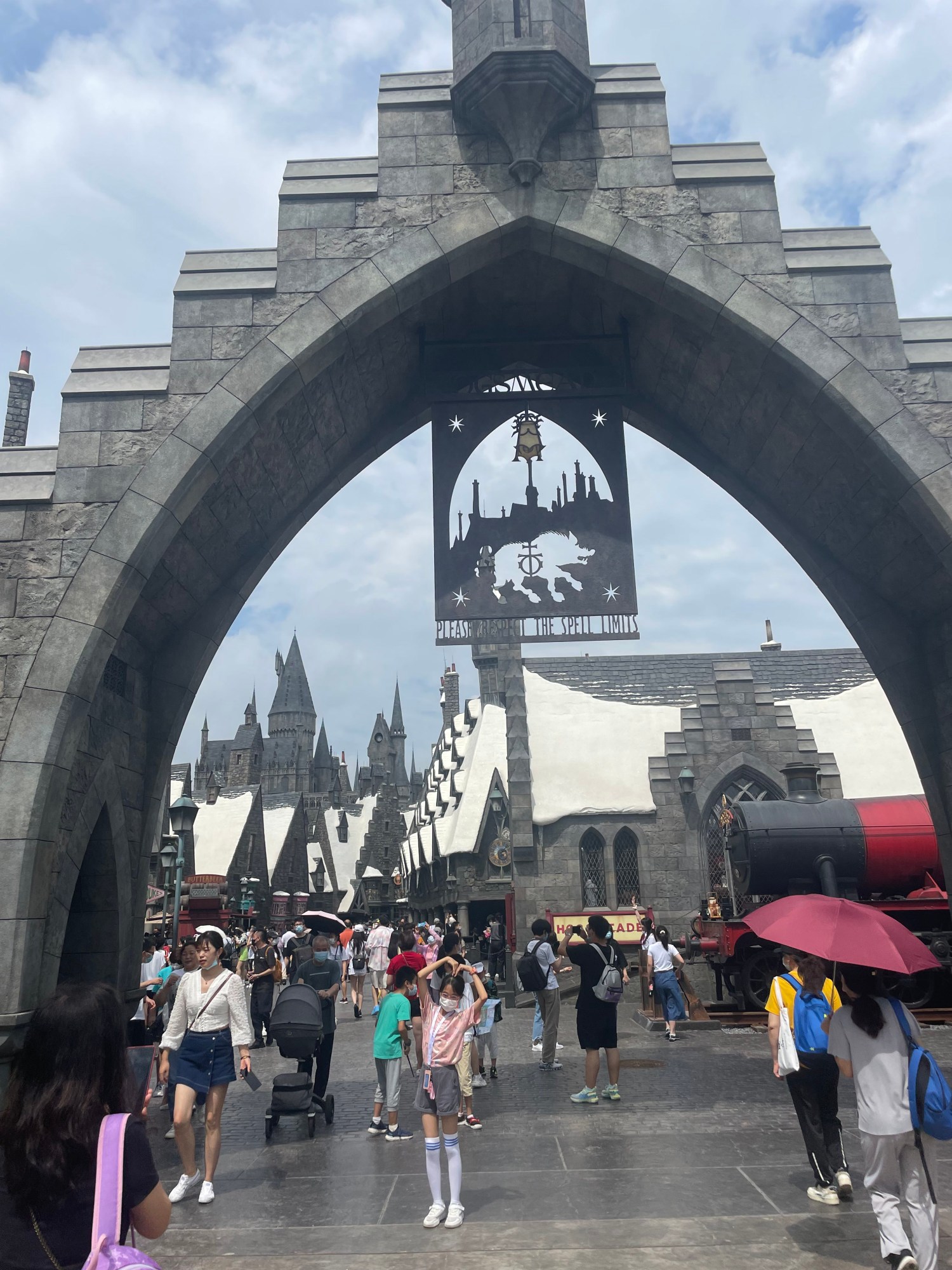 A Guide To UNIVERSAL STUDIOS Beijing Resort: Best Things To Do – Rachel ...